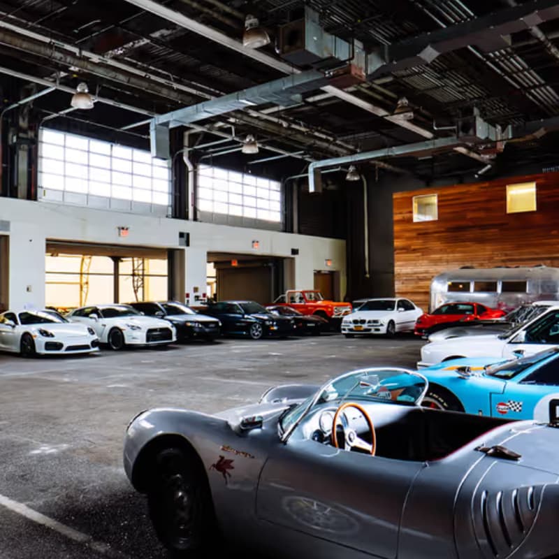 Classic Car Club Meetup · Luma