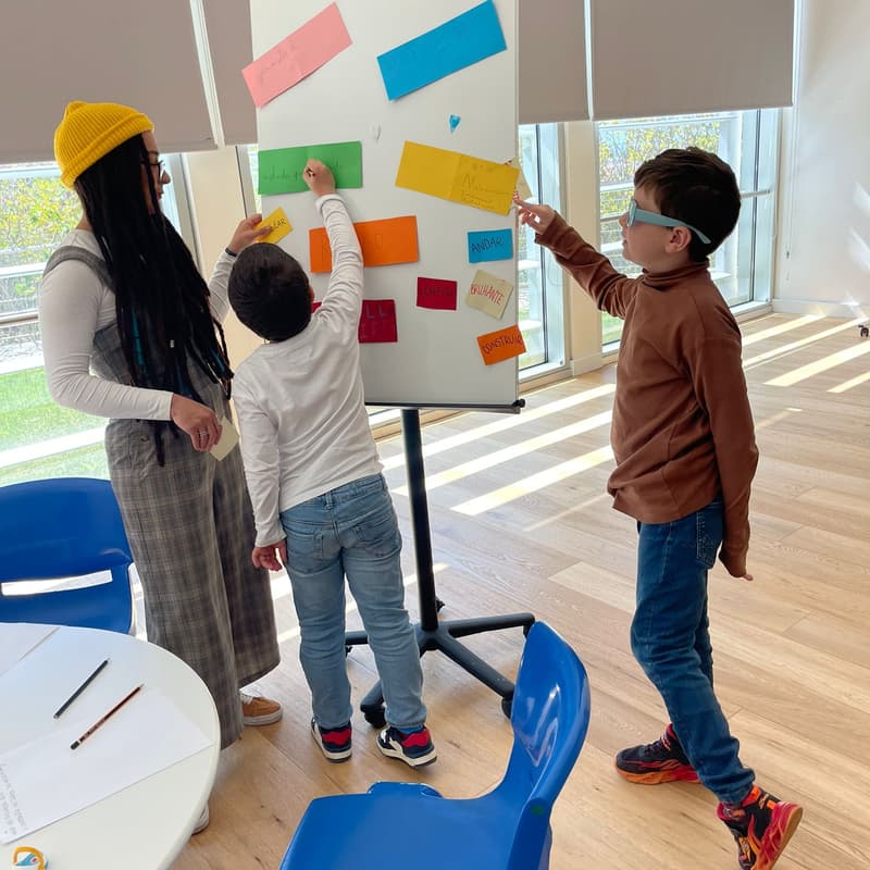 Programação infantil: Oficina da Palavra com Sitah Faya · Luma